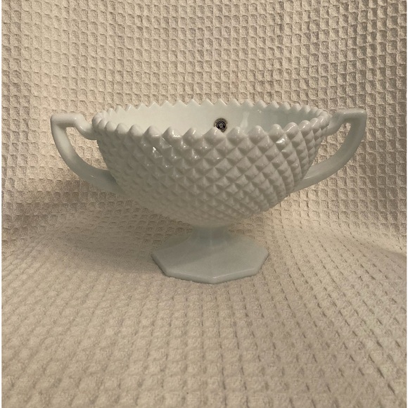 Westmoreland | Accents | Vintage Westmoreland Diamond Pattern Hobnail ...